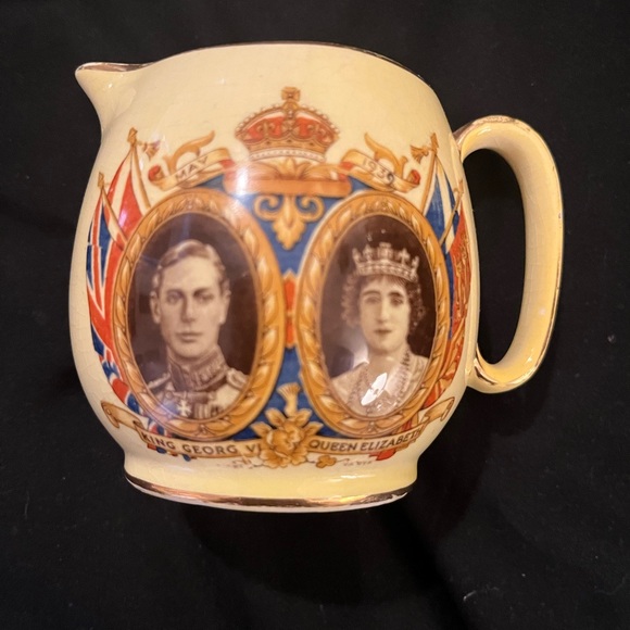 Other | King George And Queen Elizabeth Collectible Vintage Small ...